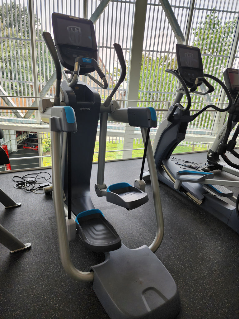 Precor AMT 885 Crosstrainer with P82 Console – CFF STRENGTH EQUIPMENT ...