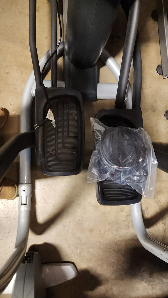 Matrix E5x Suspension Elliptical – CFF STRENGTH EQUIPMENT (CFF FIT)