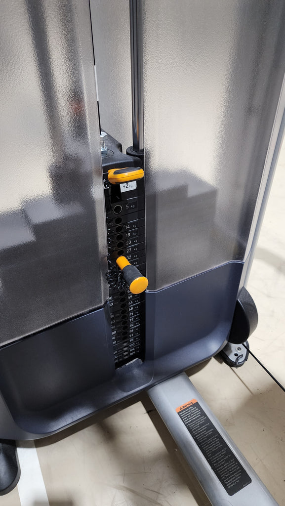 Precor Discovery Converging Chest Press DSL0414 | CFF Strength Equipment