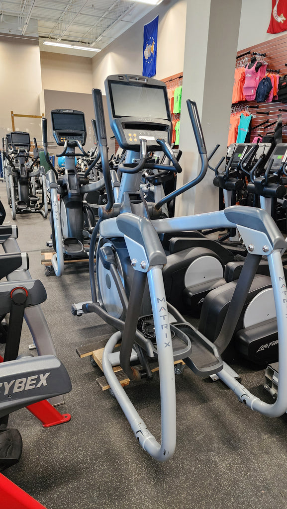 Matrix E7XI Elliptical Suspension Trainer - Wifi | CFF Strength Equipment