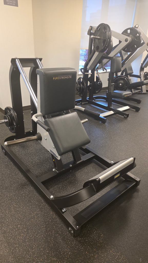 Technogym Pure Strength Calf Raise MG4500 | Plate LoadedMG4500 | CFF Strength Equipment