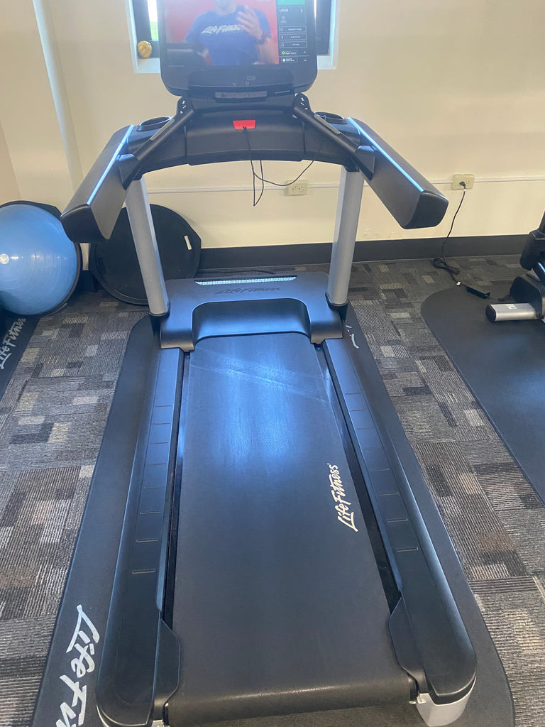 Life Fitness Integrity Treadmill w/SE3 HD Display Console | CFF ...