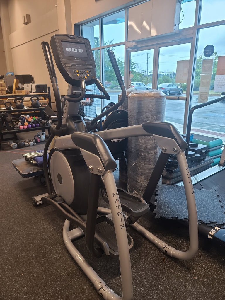 Matrix E3XE Elliptical w/Intergrated Touchscreen Dispaly | CFF Strength ...