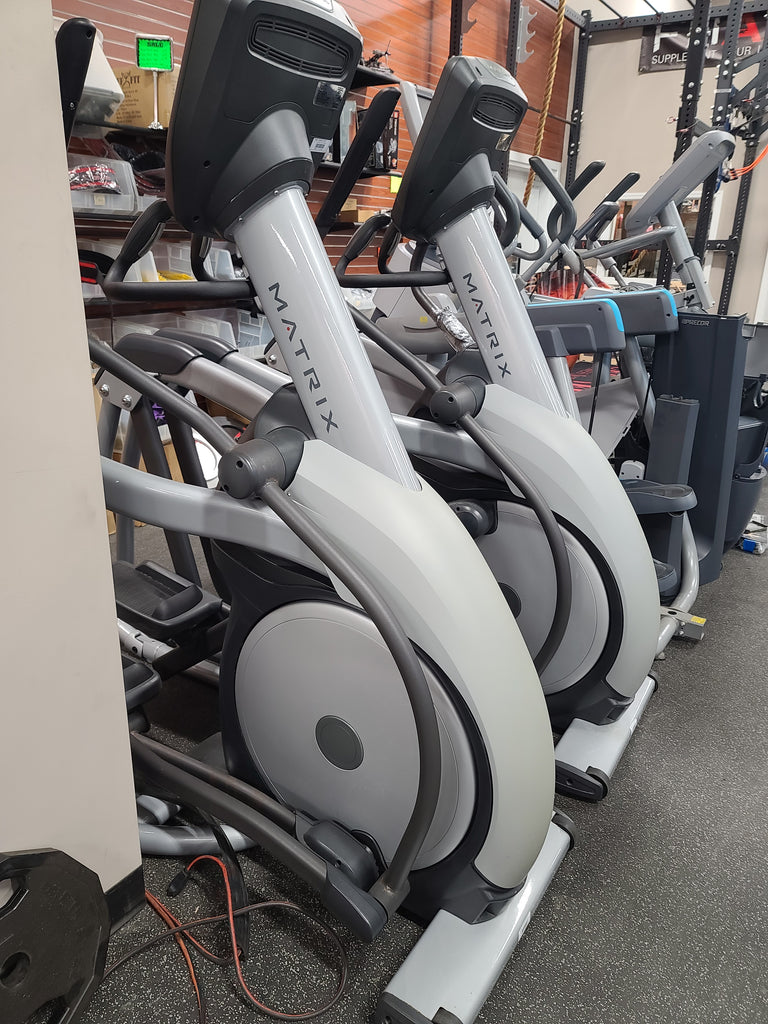 Matrix E3XE Elliptical w/Intergrated Touchscreen Dispaly | CFF Strength ...